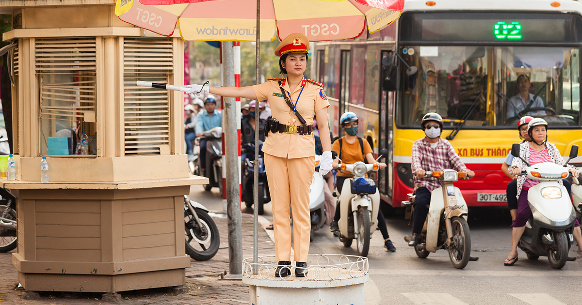 4 loại giấy tờ ô tô bắt buộc mà cảnh sát giao thông sẽ kiểm tra